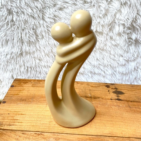Accents | Signature Homestyles Embrace Circle Of Love Figurine Statue ...